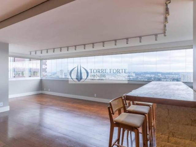 Apartamento em Vila Sofia, São Paulo/SP de 420m² 4 quartos à venda por R$ 2.980.000,00