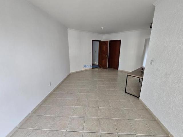 Apartamento em Vila Tupi Praia Grande