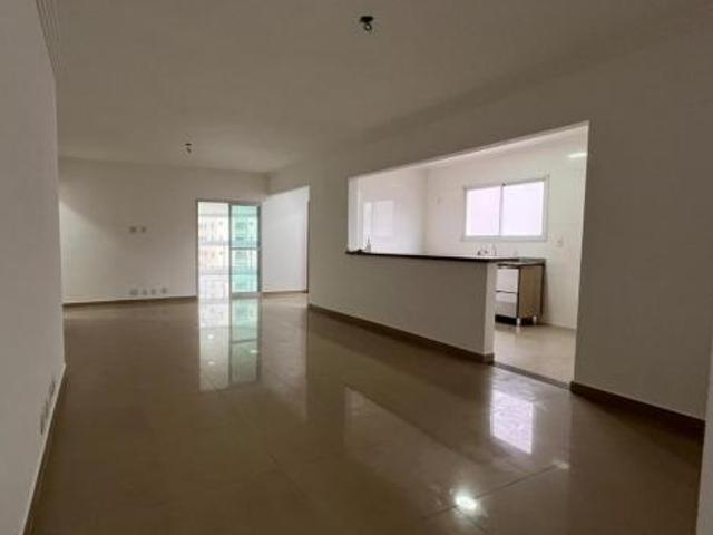 Apartamento em Vila Tupi, Praia Grande/SP de 172m² 3 quartos à venda por R$ 1.250.000,00 ou para loc