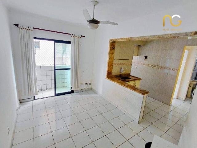Apartamento em Vila Tupi, Praia Grande/SP de 40m² 1 quartos à venda por R$ 258.000,00