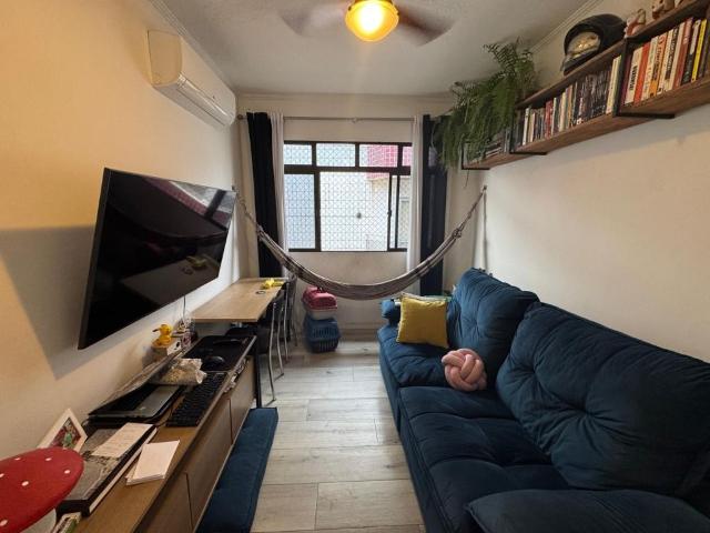 Apartamento em Vila Tupi, Praia Grande/SP de 53m² 2 quartos à venda por R$ 299.900,00