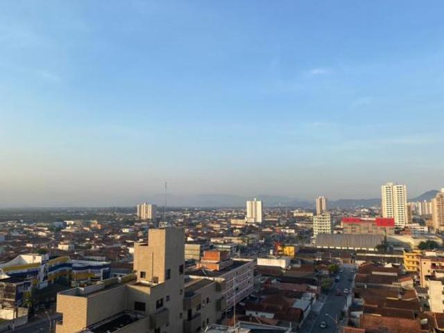 Apartamento em Vila Tupi, Praia Grande/SP de 60m² 2 quartos à venda por R$ 482.000,00