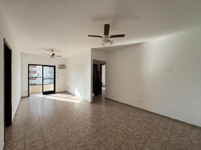 Apartamento em Vila Tupi, Praia Grande/SP de 65m² 1 quartos à venda por R$ 329.900,00