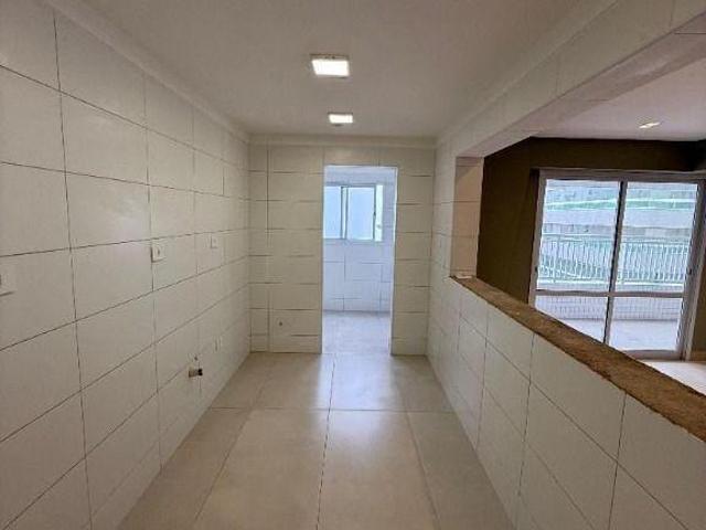 Apartamento em Vila Tupi, Praia Grande/SP de 76m² 2 quartos à venda por R$ 589.000,00