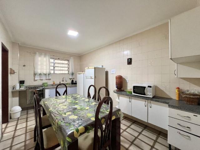 Apartamento em Vila Tupi, Praia Grande/SP de 95m² 2 quartos à venda por R$ 374.900,00