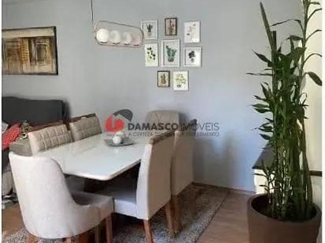 Apartamento em Vila Valparaíso