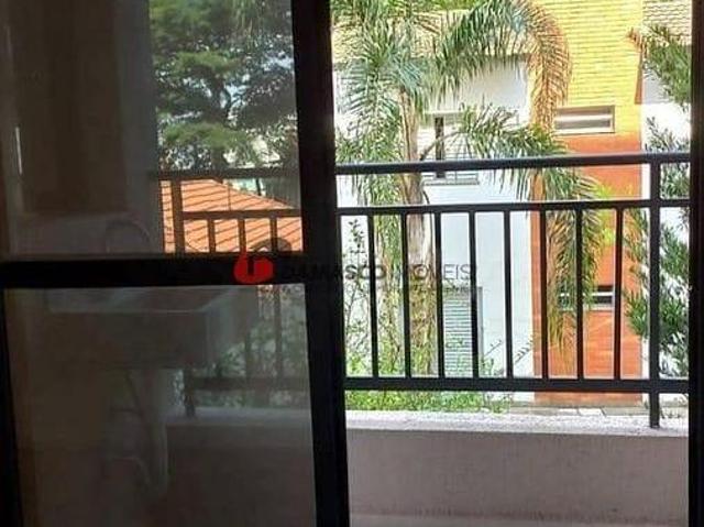 Apartamento em Vila Valparaíso