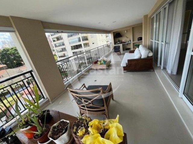 Apartamento em Aclimação