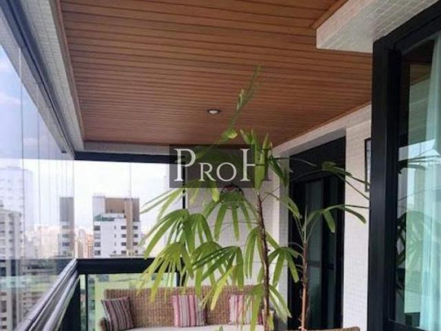 Apartamento em Aclimação, São Paulo/SP de 234m² 4 quartos à venda por R$ 3.100.000,00