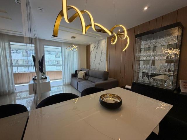 Apartamento em Abraão, Florianópolis/SC de 69m² 2 quartos à venda por R$ 848.000,00