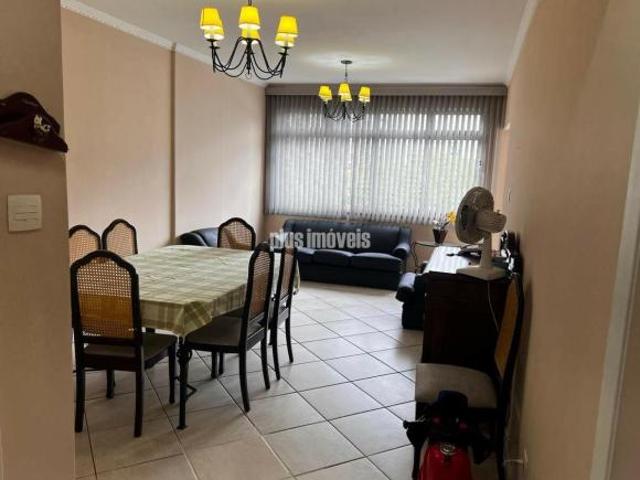 Apartamento em Água Branca com 130m²