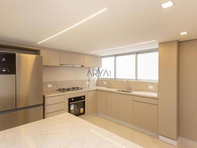 Apartamento em Agua Verde ARYA 1