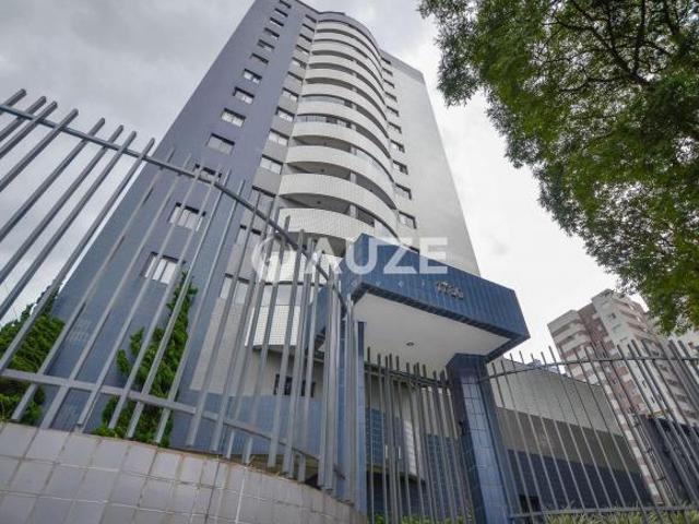 Apartamento em Água Verde, Curitiba/PR de 76m² 3 quartos à venda por R$ 670.000,00