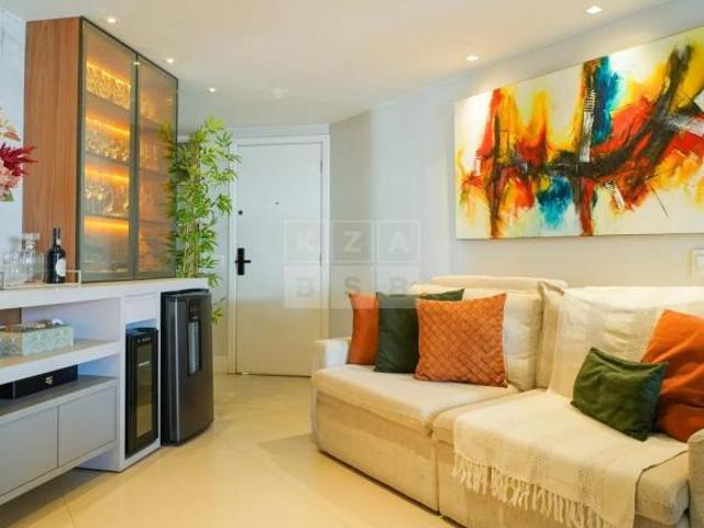 Apartamento em Águas Claras! Reformado Projeto 2 QTS Suíte Varanda Res. Águas Cristalinas