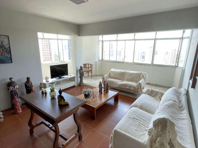 Apartamento em Aflitos, Recife/PE de 303m² 4 quartos à venda por R$ 879.900,00