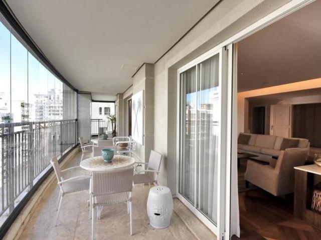 Apartamento em Alameda Ministro Rocha Azevedo Jardim América São Paulo/SP