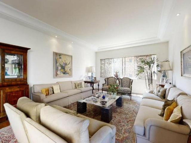 Apartamento em Alameda Ministro Rocha Azevedo Jardim América São Paulo/SP