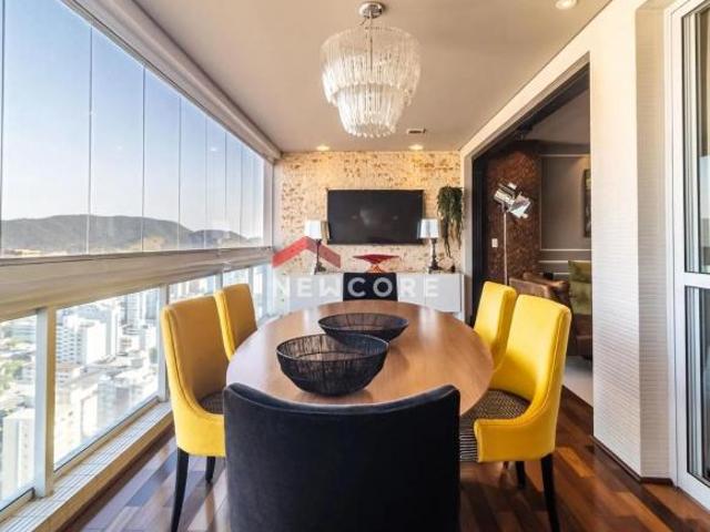 Apartamento em Alameda Armênio Mendes Aparecida Santos/SP