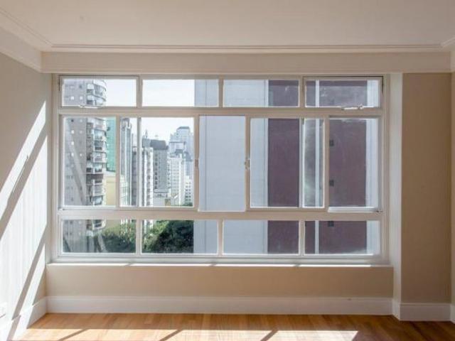 Apartamento em Alameda Joaquim Eugênio de Lima Jardim Paulista São Paulo/SP