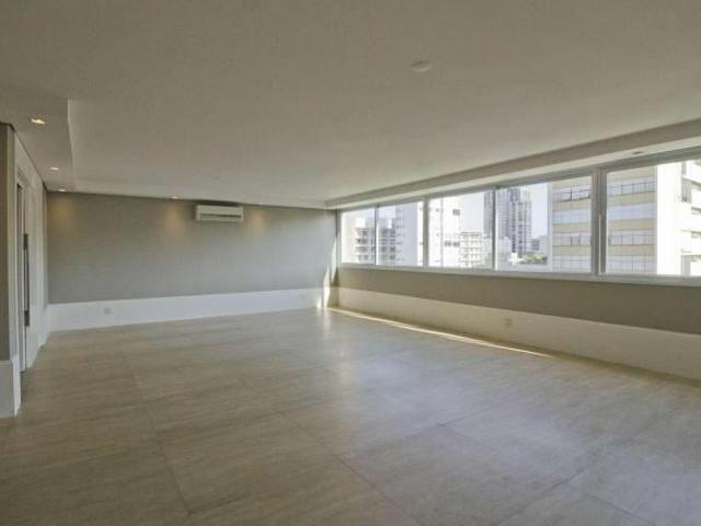 Apartamento em Alameda Lorena Jardim América São Paulo/SP