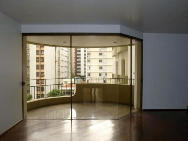 Apartamento em Alameda Sarutaiá Jardim Paulista São Paulo/SP