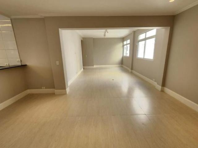 Apartamento em Alameda Tietê Jardim América São Paulo/SP
