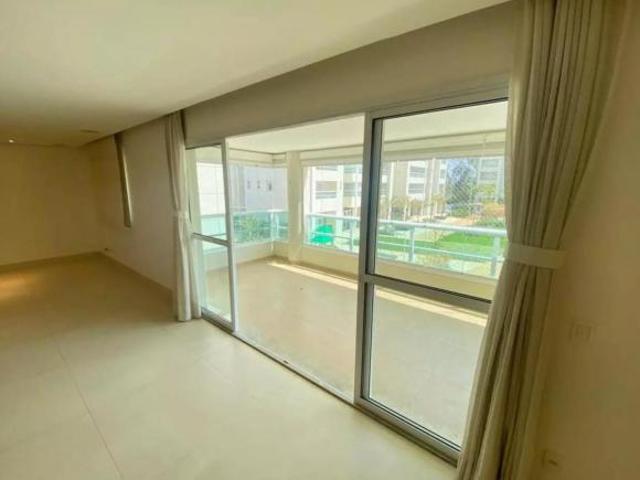Apartamento em Alphaville, 3 suítes, 3 vagas, linda vista. Condomínio Ereditá
