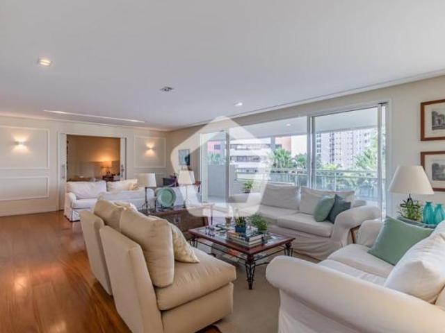 Apartamento em Alto da Lapa
