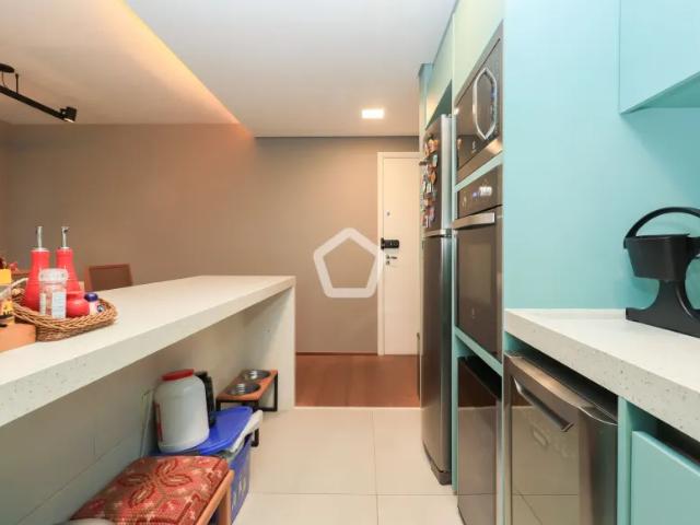 Apartamento em Alto de Pinheiros