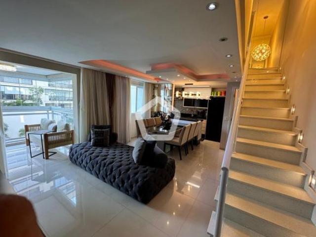 Apartamento em Alto de Pinheiros