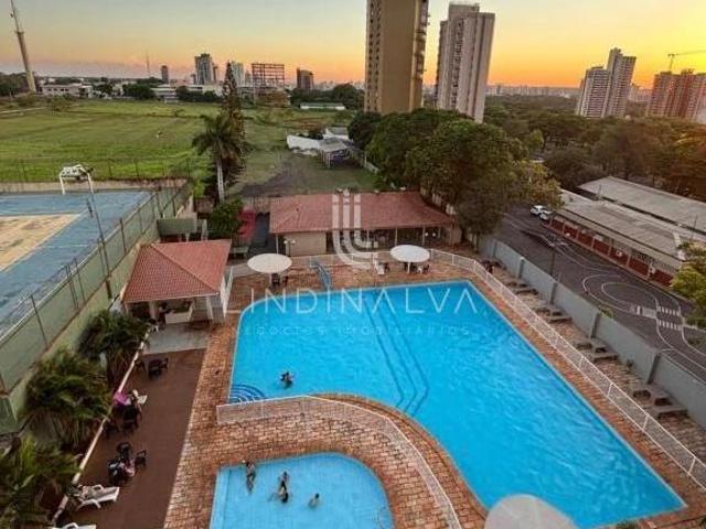 Apartamento em andar alto no Village São Francisco no Centro de Foz do Iguaçu
