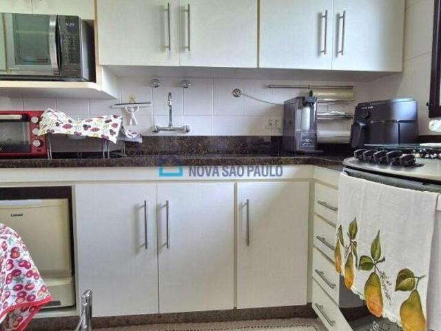 Apartamento em andar alto, ao lado do metrô Conceição, possui 2 vagas e vista livre!