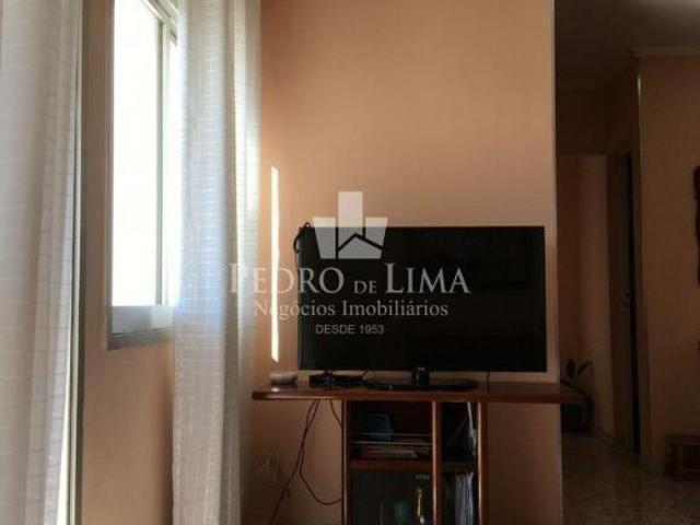 Apartamento em andar alto com 77m², sol da manhã na Penha