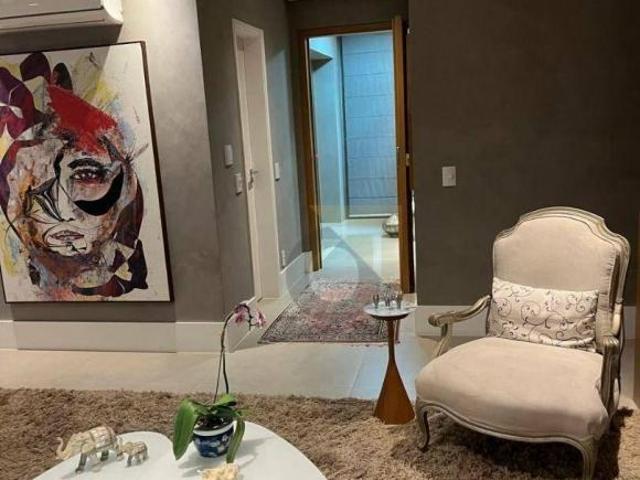 Apartamento em andar alto com 3 suítes à venda, 213 m² por R$ 3.570.000 Cambuí