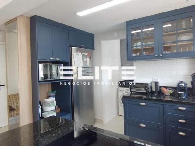Apartamento em andar alto com sacada gourmet, 02 suítes, lazer completo, construtora Patriani