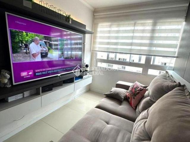 Apartamento em andar alto e mobiliado com 2 quartos no bairro Fátima em Canoas