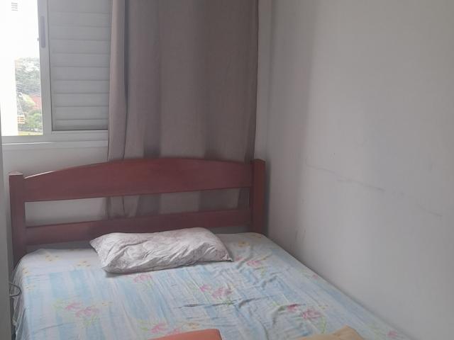 Apartamento em andar alto, frente para a piscina, 2 elevadores