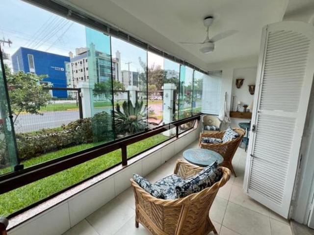 Apartamento em Atlântida/Xangri Lá com 03 dormitórios 01 vaga