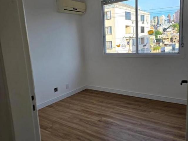Apartamento em Auxiliadora