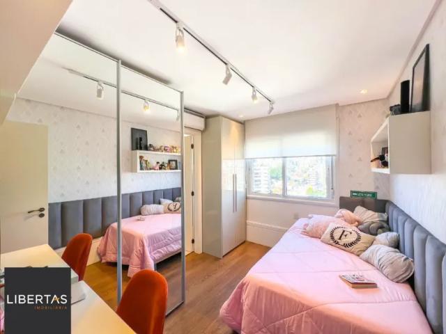 Apartamento em Auxiliadora