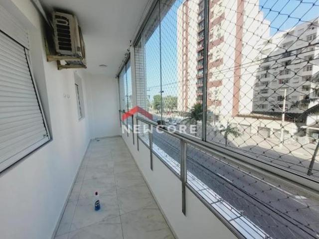 Apartamento em Avenida Manoel da Nóbrega Itararé São Vicente/SP