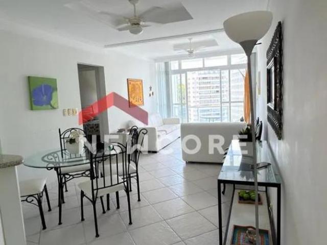 Apartamento em Avenida Marechal Deodoro da Fonseca Pitangueiras Guarujá/SP