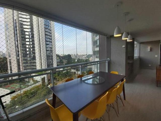 Apartamento em Avenida Ômega Melville Empresarial I e II Barueri/SP