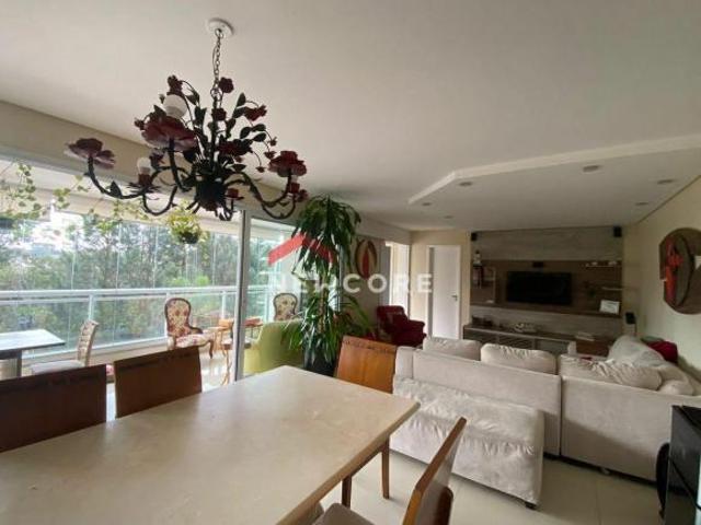 Apartamento em Avenida Ômega Melville Empresarial I e II Barueri/SP