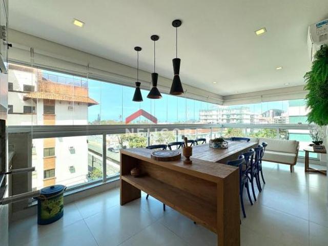 Apartamento em Avenida Abílio dos Santos Branco Enseada Guarujá/SP