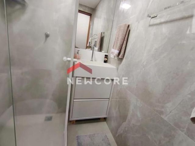 Apartamento em Avenida Alziro Zarur Cidade Universitária Maringá/PR