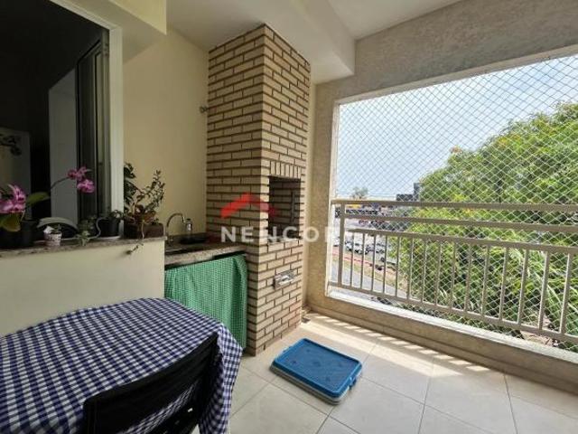 Apartamento em Avenida Américo de Carvalho Jardim Europa Sorocaba/SP