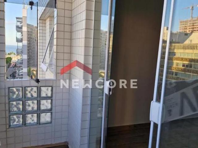 Apartamento em Avenida Ana Costa Gonzaga Santos/SP