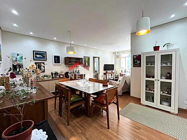 Apartamento em Avenida Ana Costa Gonzaga Santos/SP