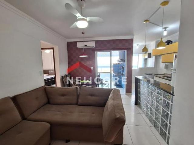 Apartamento em Avenida Angelo Perino Maracanã Praia Grande/SP